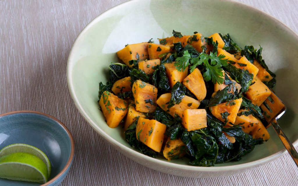 Col rizada salteada con camote | Cook for Your Life