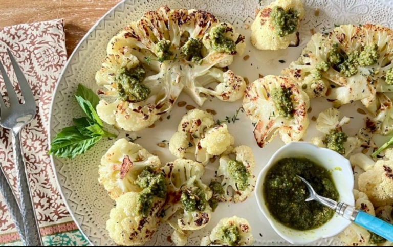 Filetes de coliflor asados con pesto | Cook for Your Life